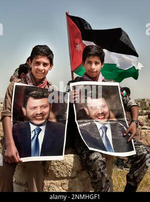 Jordan’s King Abdullah II bin Al-Hussein delivers a speech to Members ...