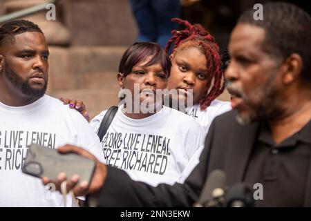 Jacqueline Frazier, left, mother of Leneal Lamont Frazier, is comforted ...