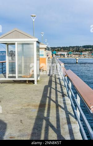 The breakwater and pier in Edmonds, Washington Stock Photo - Alamy
