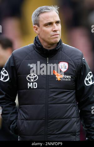 Michael Duff manager of Barnsley during the Sky Bet League 1 match ...