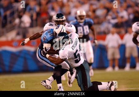 23 Aug 2001: Linebacker Carlos Emmons #51 of the Philadelphia Eagles ...