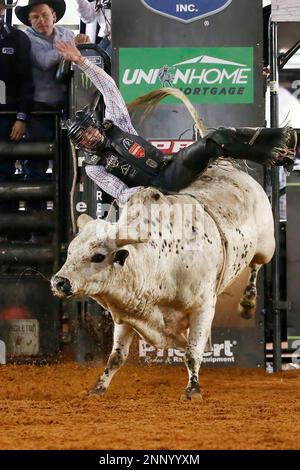 OKEECHOBEE, FL - JANUARY 31: Colten Fritzlan rides bull Zero Time ...