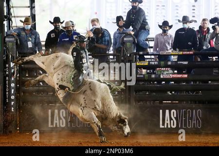 OKEECHOBEE, FL - JANUARY 30: Marco Eguchi rides bull Smooth Operator ...