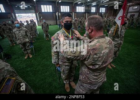 U.S. Army National Guard awards and promotion presentation ceremony ...