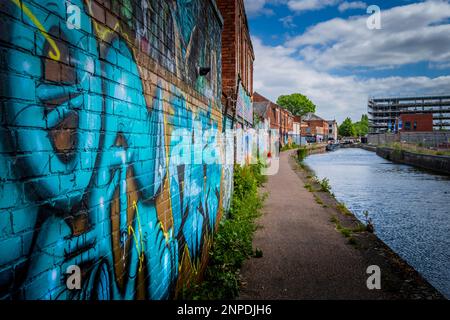 Graffiti along the Grand Union Canal in Leicester Stock Photo - Alamy