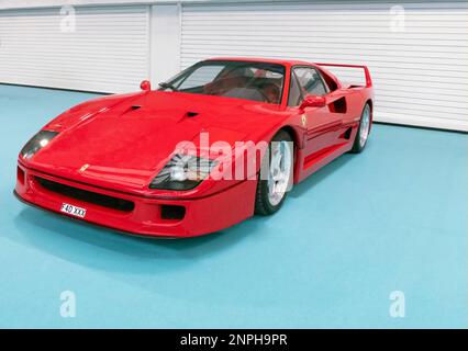 Ferrari F40 supercar Stock Photo - Alamy