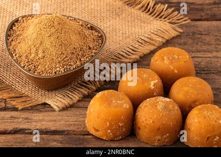 Panela in block and powder - Sugar cane candy Stock Photo - Alamy