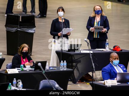 Illinois state Rep. Kelly Burke, D-Evergreen Park, answers questions ...