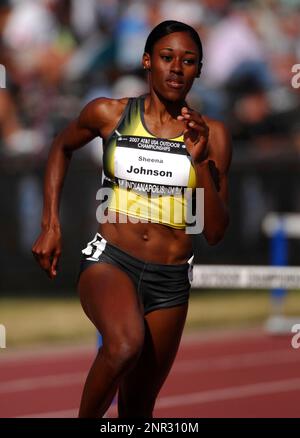 Sheena Johnson aka Sheena Tosta wins the women's 400-meter hurdles in ...