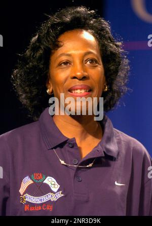 Madeline Manning Mims, 1968 Olympic 800-meter gold medalist and four ...