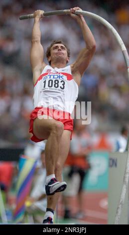 ADAM KOLASA POLE VAULT STADE DE FRANCE ST DENIS PARIS FRANCE 28 August ...