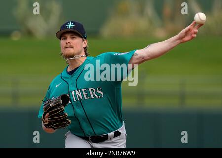 Seattle Mariners relief pitcher Gabe Speier throws against the Los ...