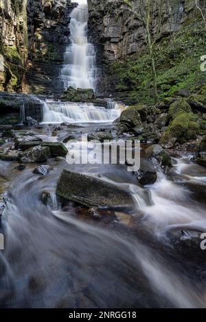 Mill Gill waterfall near the village of Askrigg Stock Photo - Alamy