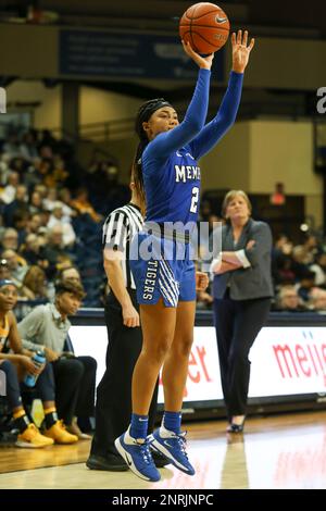TOLEDO, OH - NOVEMBER 24: Memphis Tigers guard Aerial Wilson (5) looks ...