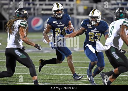 MIAMI, FL - OCTOBER 12: FIU defensive lineman Alexy Jean-Baptiste (6 ...