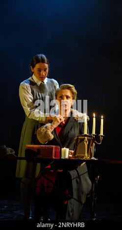 Tracy-Ann Oberman (Shylock) in THE MERCHANT OF VENICE 1936 after ...