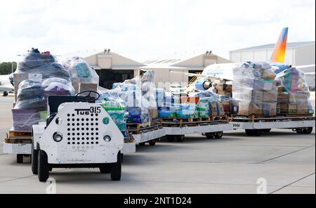 Loading of air cargo onto an Airbus 320 jet plane of Aeroflot Russian ...