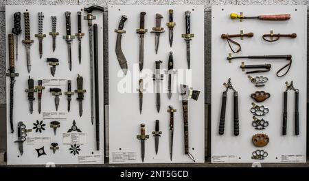 Prohibited weapons seized by the police, cutting and stabbing weapons ...