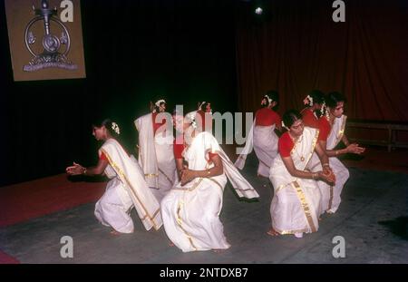 Thiruvathira or Thiruvathirai Kali, Traditional Dance of Kerala, India, Asia Stock Photo - Alamy