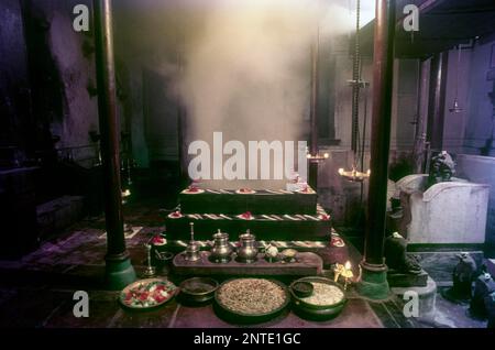 Indian Cultture House Ceremony Pooja Agni Havana Homa Kunda pooja ...