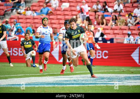 South Africa's Impi Visser breaks past Samoa's Laalio Leilua during the ...