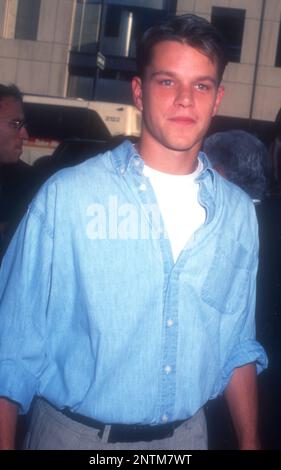 MATT DAMON in COURAGE UNDER FIRE (1996), directed by EDWARD ZWICK ...