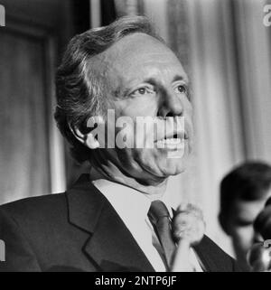 Sen. Joseph Isadore "Joe" Lieberman, D-Conn., with his daughter, Hana ...