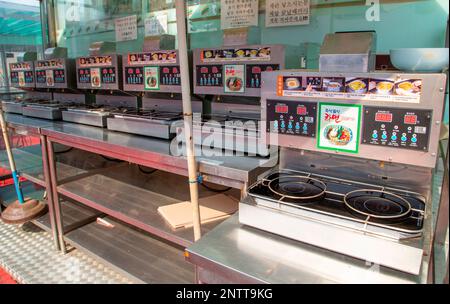 Ramen cooking machine, Feb 28, 2023 : Ramen cooking machines are seen ...
