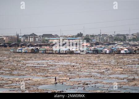 The floating slums of Lagos, Nigeria Stock Photo - Alamy