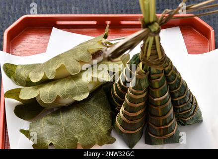 Kashiwamochi and Chimaki Stock Photo - Alamy