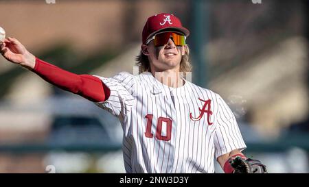 Alabama infielder Jim Jarvis (10) during an NCAA baseball game on ...