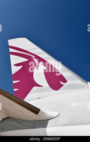 Qatar Airlines, B787-900, Dreamliner, Aircraft, rear, empennage ...