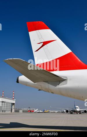 Austrian Airlines, Aircraft, rear, empennage, elevator, rudder, wing ...