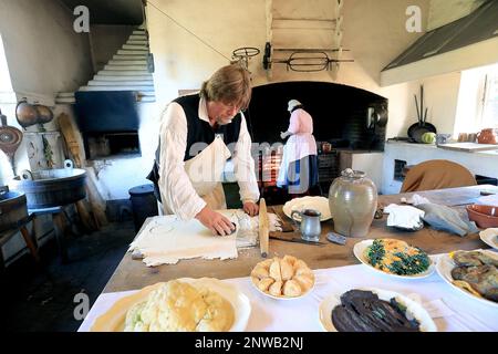 Colonial Williamsburg Governor's Palace kitchen pantry Stock Photo - Alamy