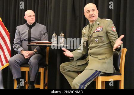 Gen. Rajmund Andrzejczak, Chief of the General Staff of the Polish ...