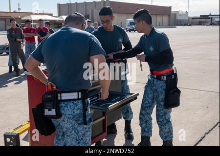 Singaporean air force ME1 Boon Soon Wong, 425th Aircraft Maintenance ...