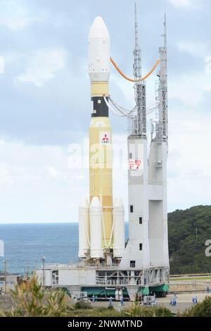 The H-IIB Launch Vehicle No. 7 (H-IIB F7) launches from the JAXA ...