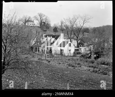 Old Dunbar quarters, Falmouth, old building from hillside, between 1925 ...