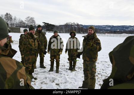 Minnesota National Guard members conduct winter training on February 8 ...
