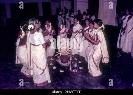 Thiruvathira or Thiruvathirai Kali, Traditional Dance of Kerala, India, Asia Stock Photo - Alamy