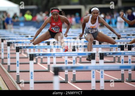 Ohio State's Chantel Ray (1160) and Tennessee's Domonique Turner (1512 ...
