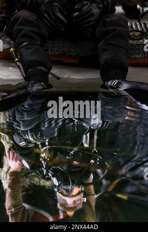 LITTLE FALLS, Minn. (Feb. 9, 2023) –A U.S. Navy Explosive Ordnance ...