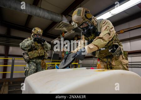 Soldiers with the 56th Chemical Reconnaissance Detachment (CRD), 4th ...