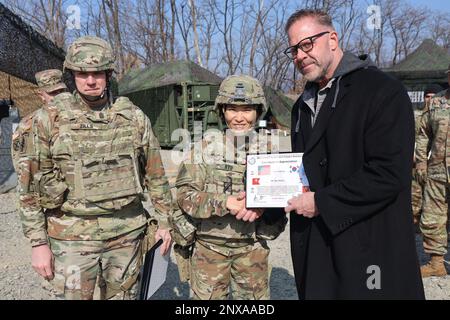 Soldiers assigned to 541st Field Feeding Company, 498th Combat ...