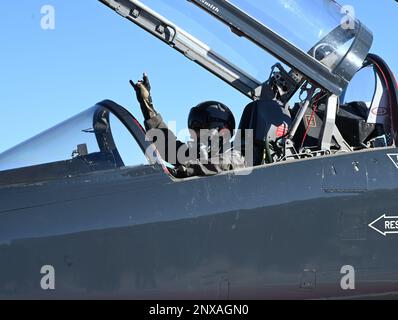 Colonel Mathew Calhoun, 131st Bomb Wing commander conducts preflight ...