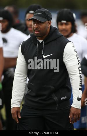 Running Back coach Napoleon McCallum at the Nike Football The Opening ...