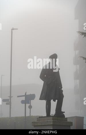 Statue of Mahinder Singh Pujji in St Andrew's Gardens, Gravesend ...