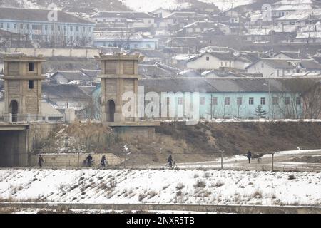 This photo shows Manpo City, the border to the Ji'an City, Jilin of ...