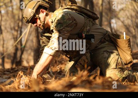 An Explosive Ordnance Disposal Specialist with 718th EOD Company, 23rd ...