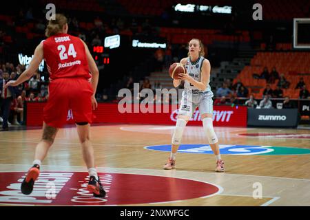Kylee Shook of Olympiacos SFP (L) and Marie Gulich of Valencia Basket ...